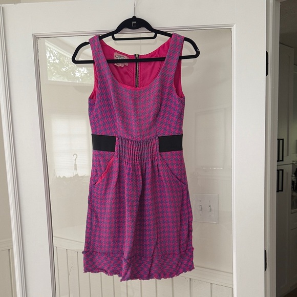 Phoebe Couture | Dresses | Phoebe Couture Pink And Black Mini Dress ...